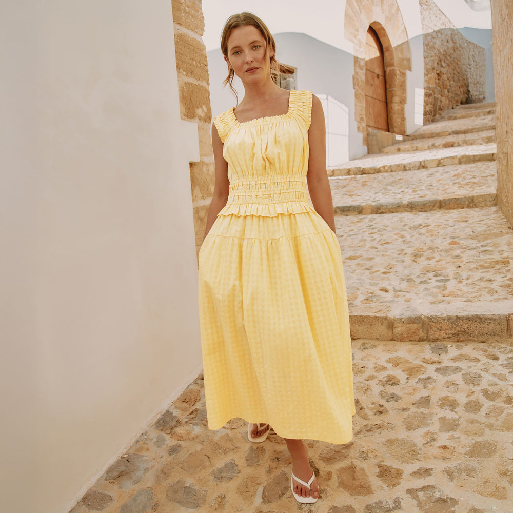 Black Pedal Pusher | Sustainable Womenswear | Albaray