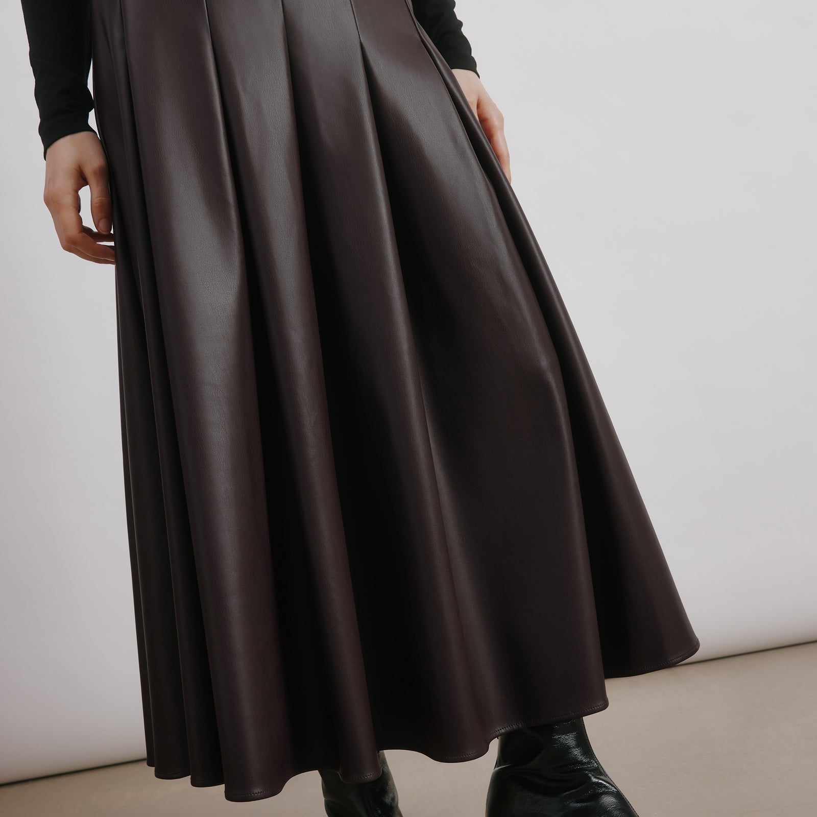 Faux Leather Pleat Midi Skirt | Sustainable Womenswear | Albaray